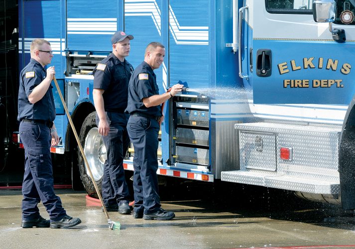 Keeping the Trucks Sparkling Clean | News, Sports, Jobs - The Intermountain